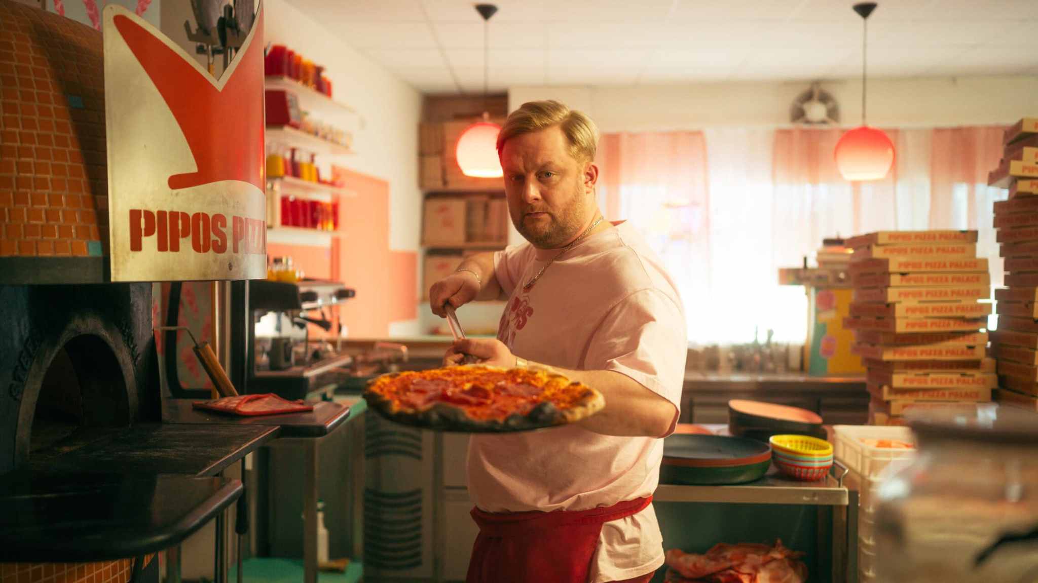 Crap Happens Netflix Release Date: Rapping Pizza Bakers and Talking Ducks